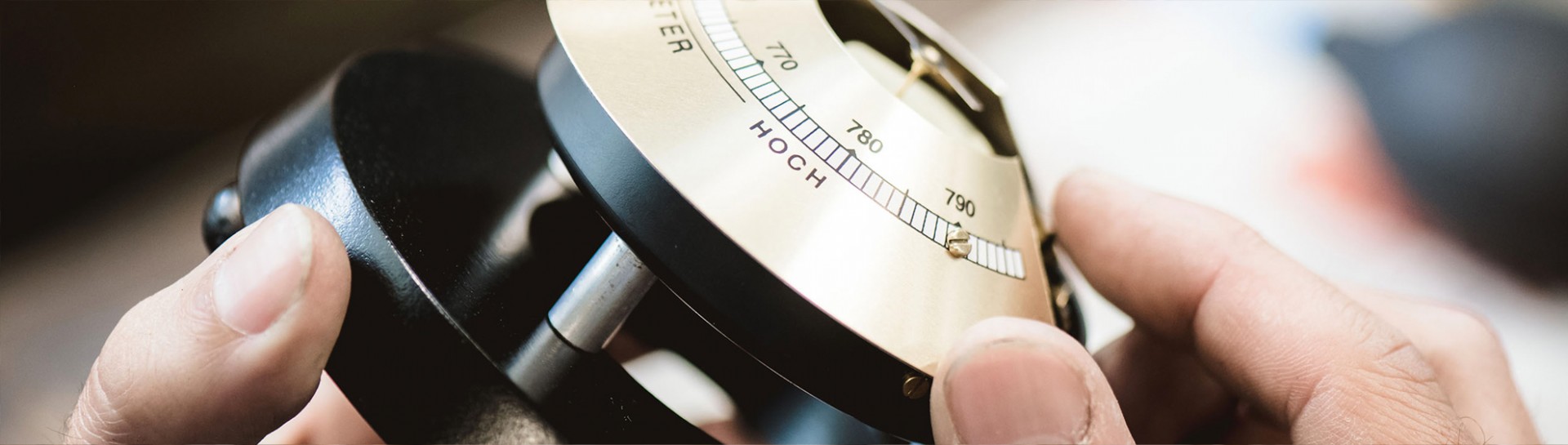 barometers • hygrometers and more from Drebach, Germany | Fischer Barometer