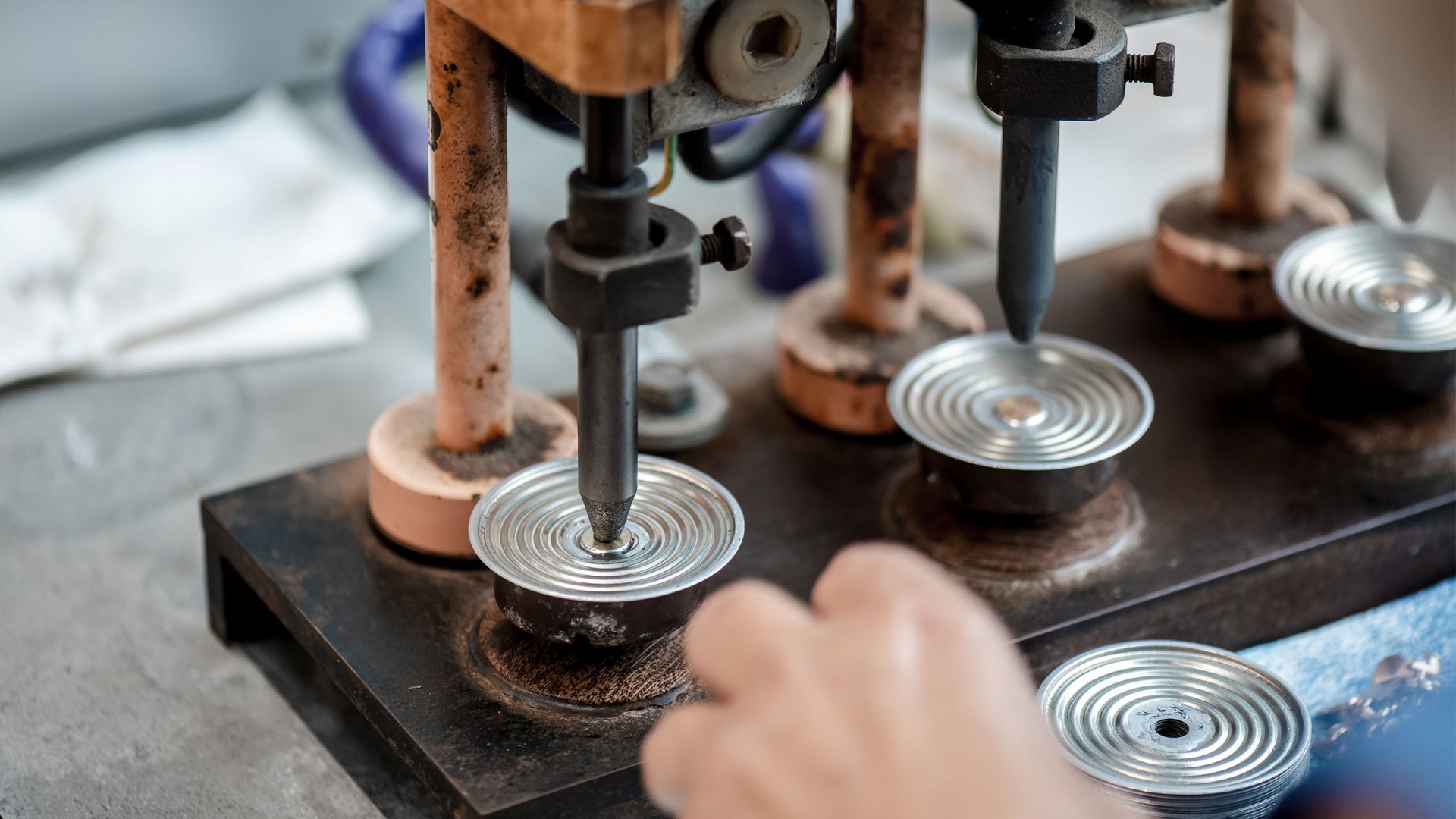 Quality manufcaturing with character | Fischer Barometer